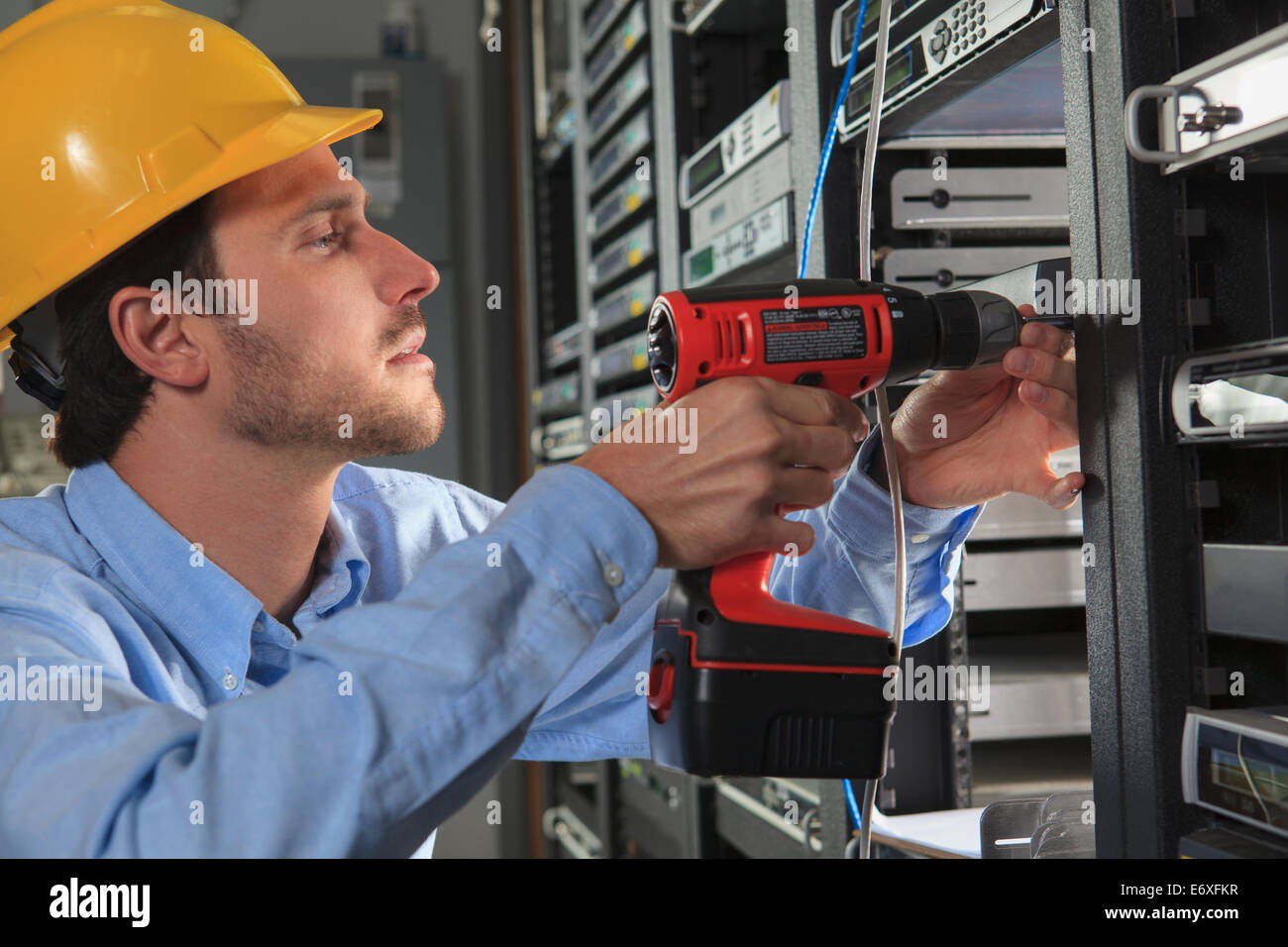 Installing cable hi-res stock photography and images - Alamy