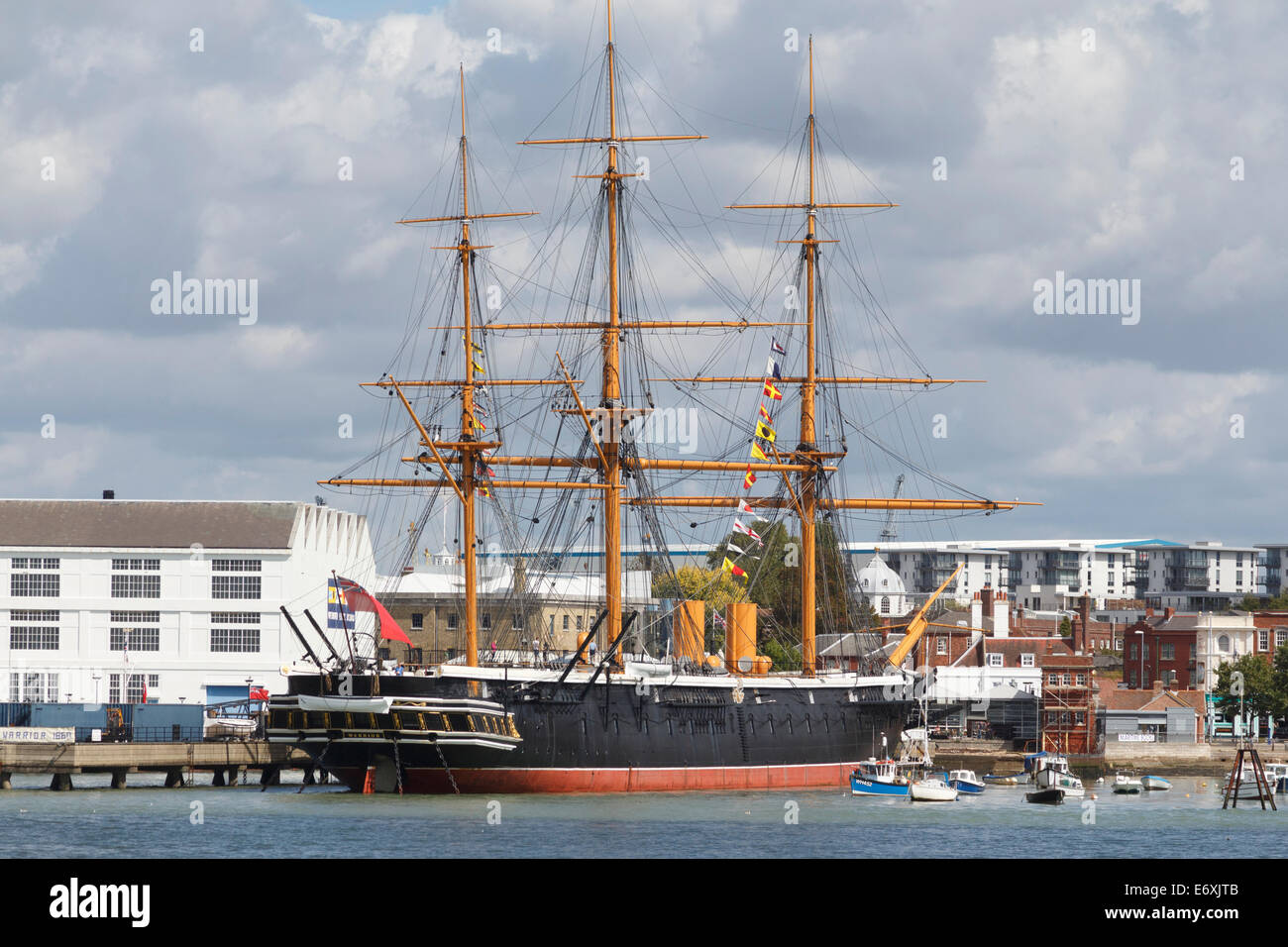 Hms warrior gun hi-res stock photography and images - Alamy