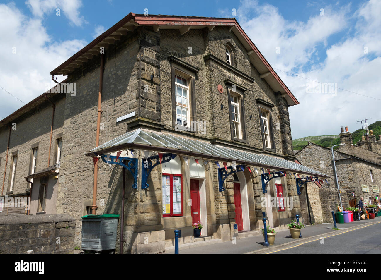 Settle Village Yorkshire High Resolution Stock Photography and Images ...
