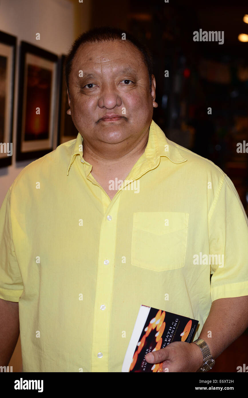 Shamar rinpoche hi-res stock photography and images - Alamy