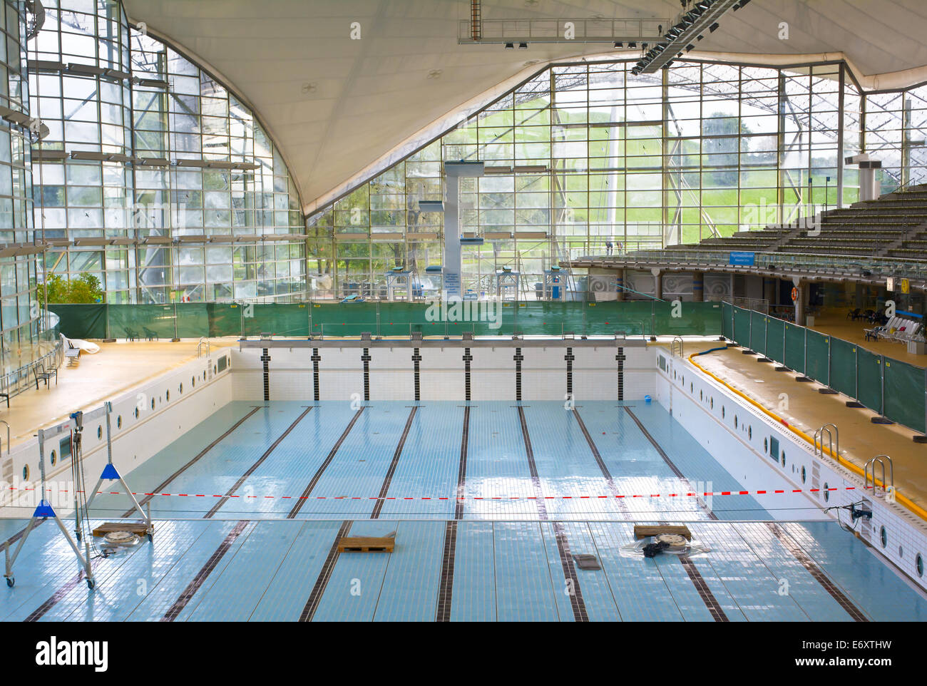 Indoor swimming pool public hi-res stock photography and images - Alamy