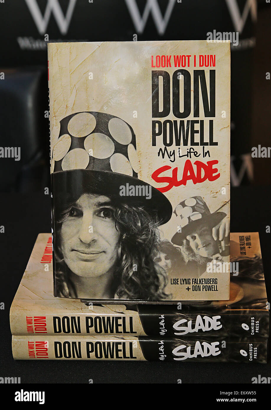Don Powell of Slade signs copies of his new book 'Look Wot I Dun' at ...