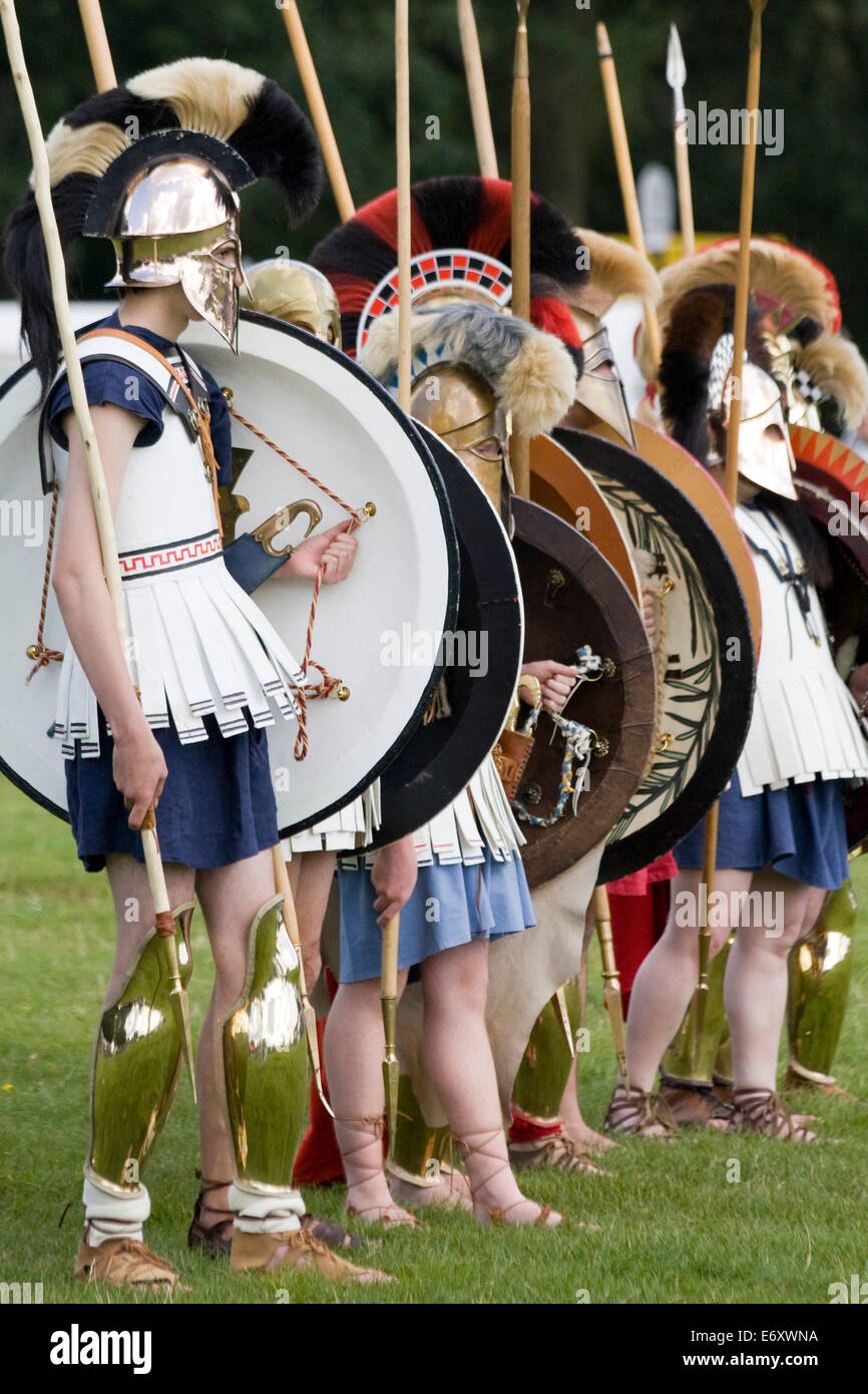 Ancient Greek Soldiers preparing for Battle Stock Photo - Alamy