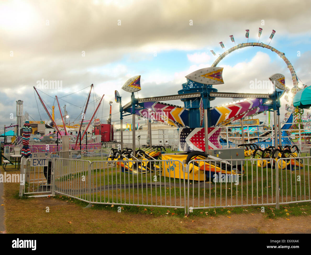 amusement park midway Stock Photo - Alamy