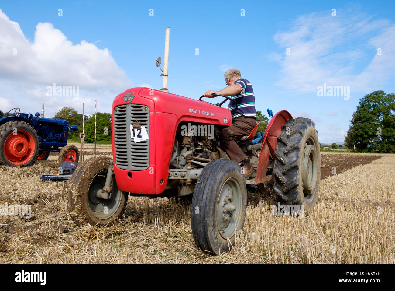 Massey ferguson 35 tractor uk hi-res stock photography and images - Alamy