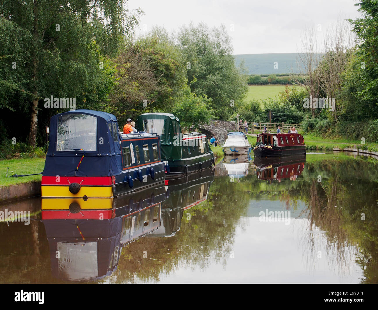 Brecon canal aqueduct hi-res stock photography and images - Alamy