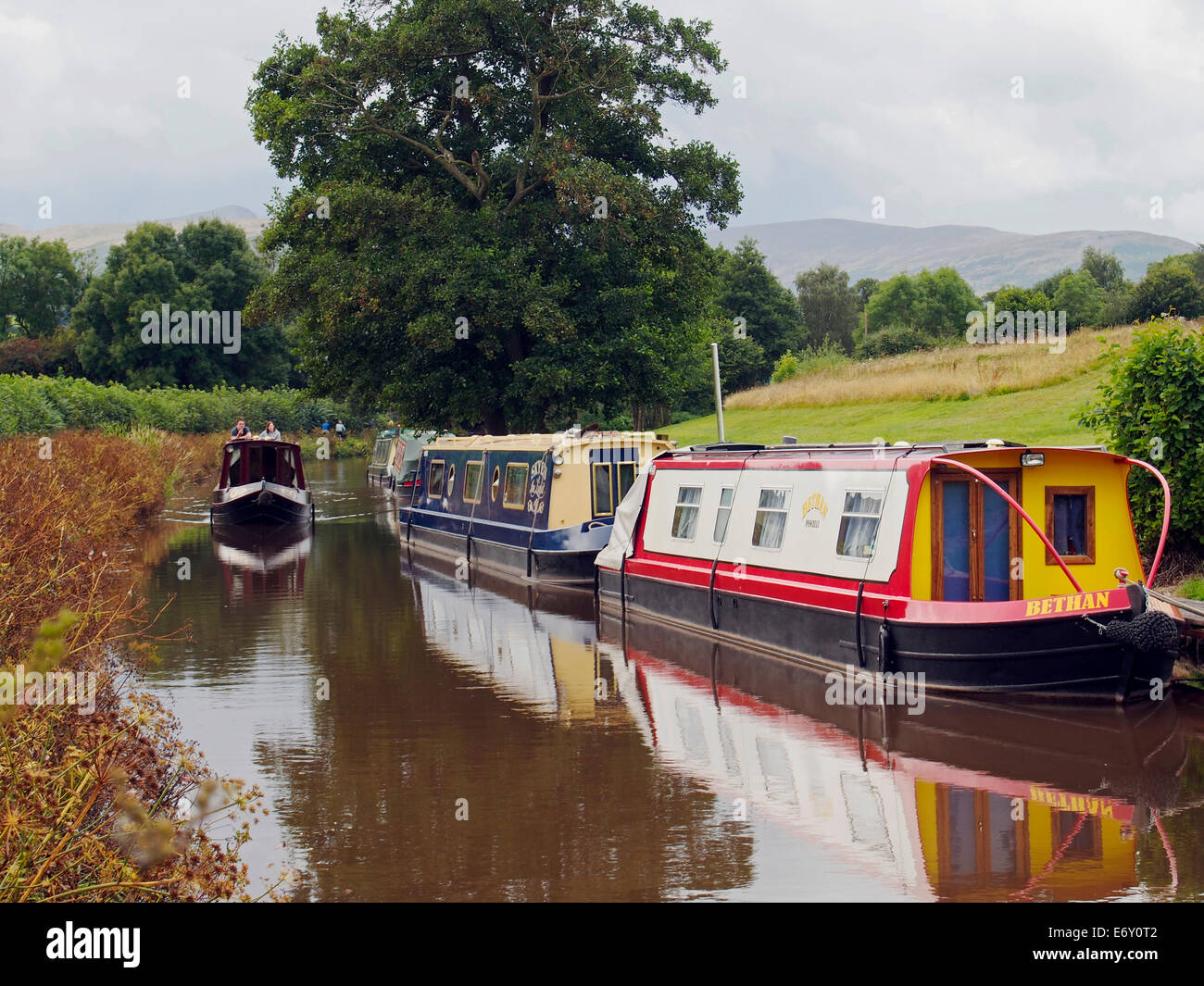 The Monmouthshire & Brecon Canal (Mon & Brec) neart pencelli with ...