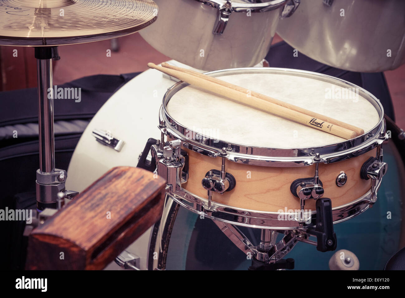 Drumsticks and drum hi-res stock photography and images - Alamy