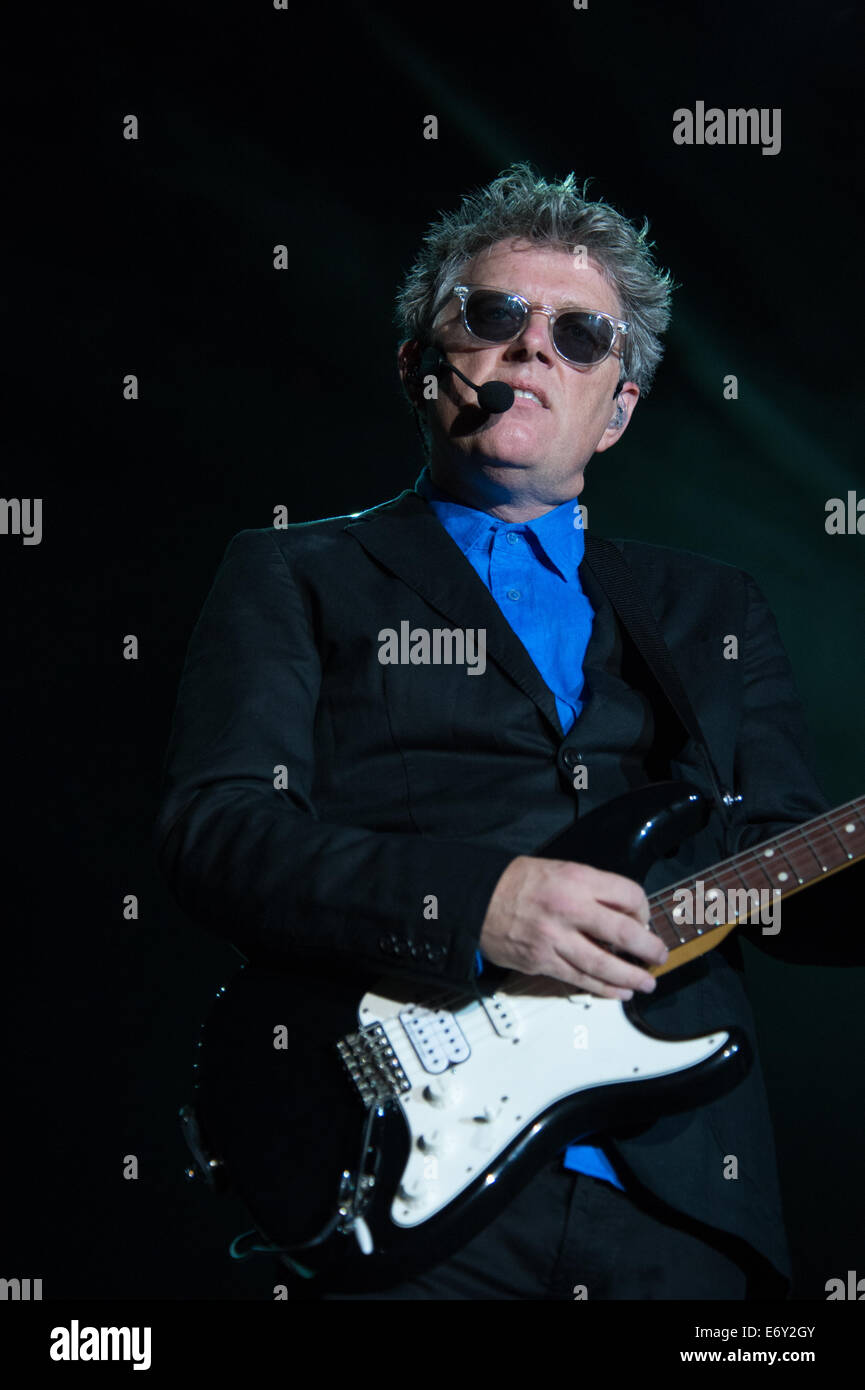 Thompson twins tom bailey hi-res stock photography and images - Alamy