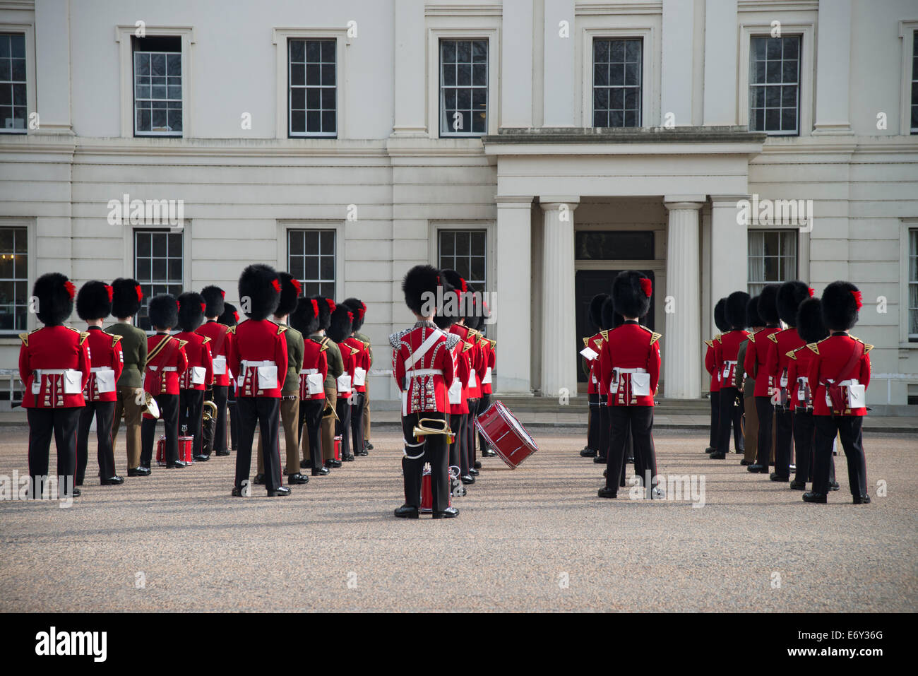 Guardsman hi-res stock photography and images - Alamy