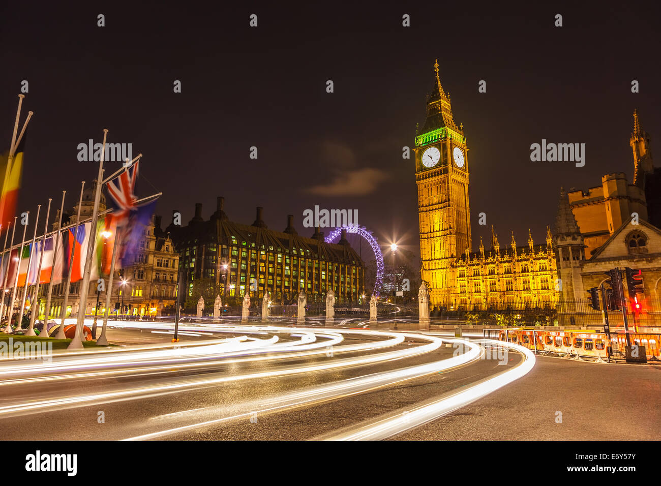 London night scene hi-res stock photography and images - Alamy