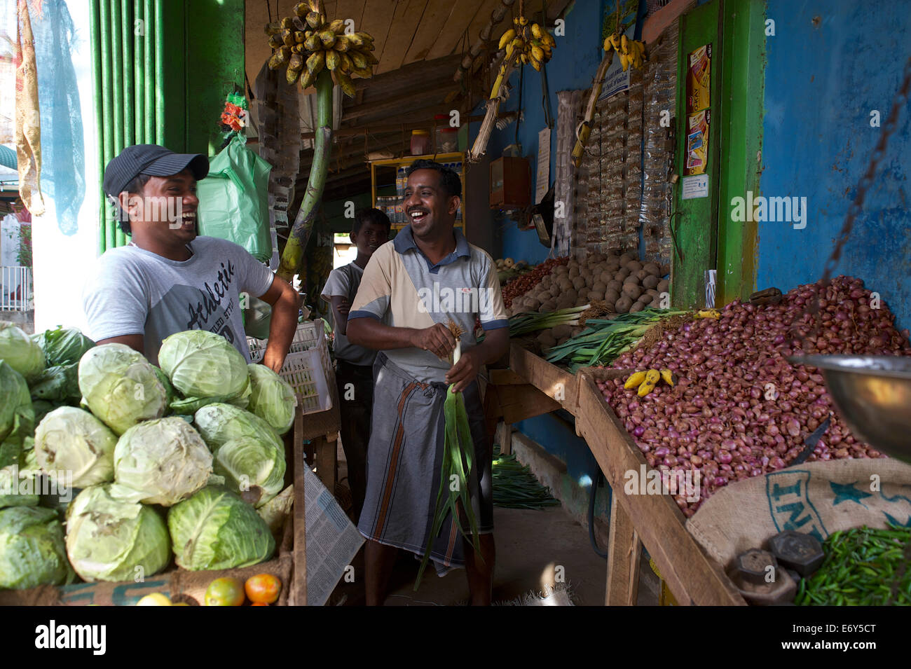 Two sri lankan men hi-res stock photography and images - Alamy