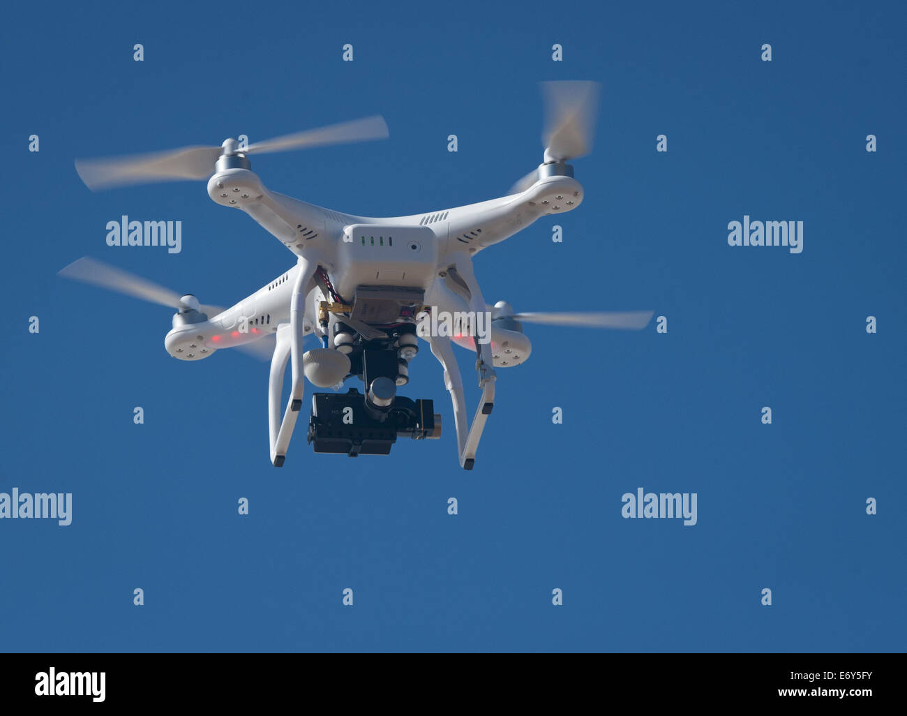 Drone over crowd of people hi-res stock photography and images - Alamy