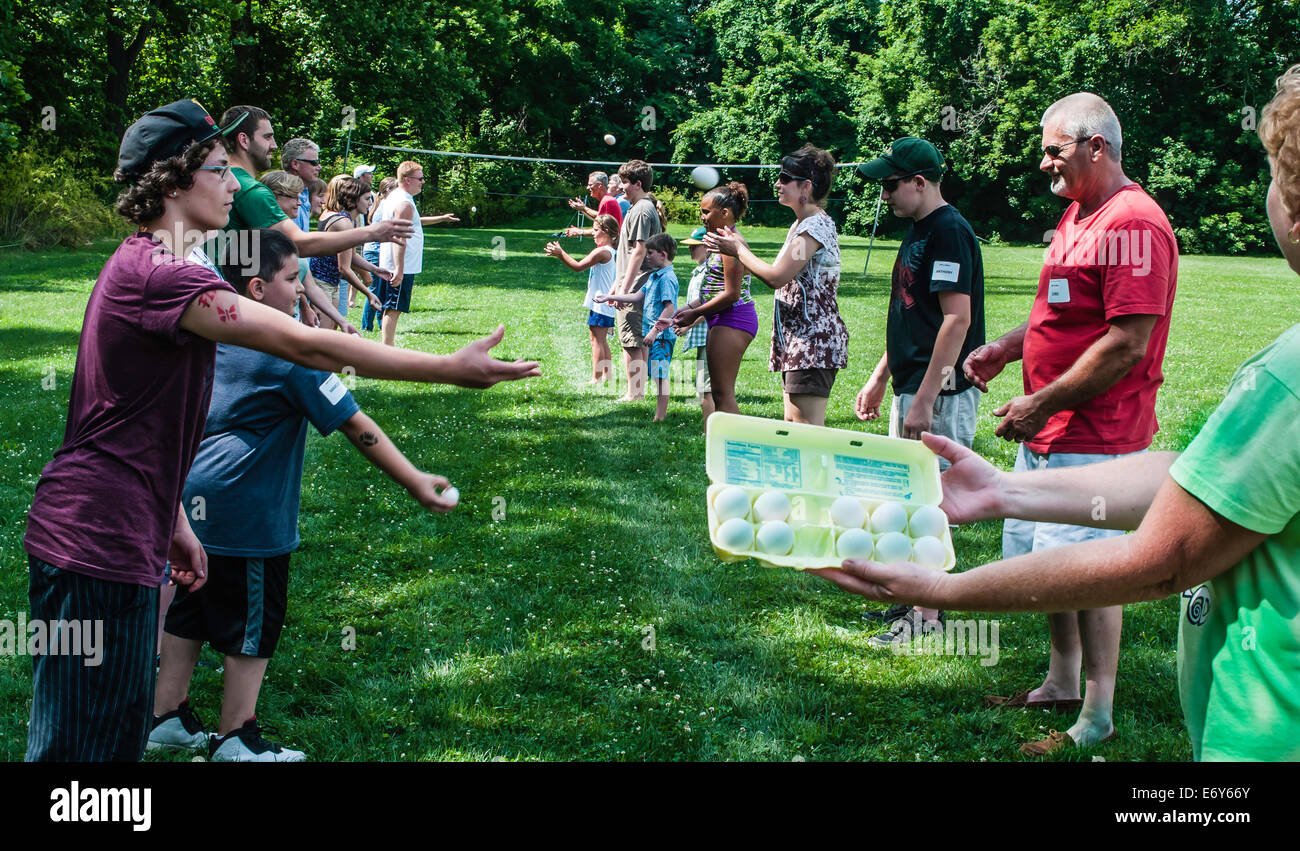 Family picnic reunion fun Stock Photo - Alamy