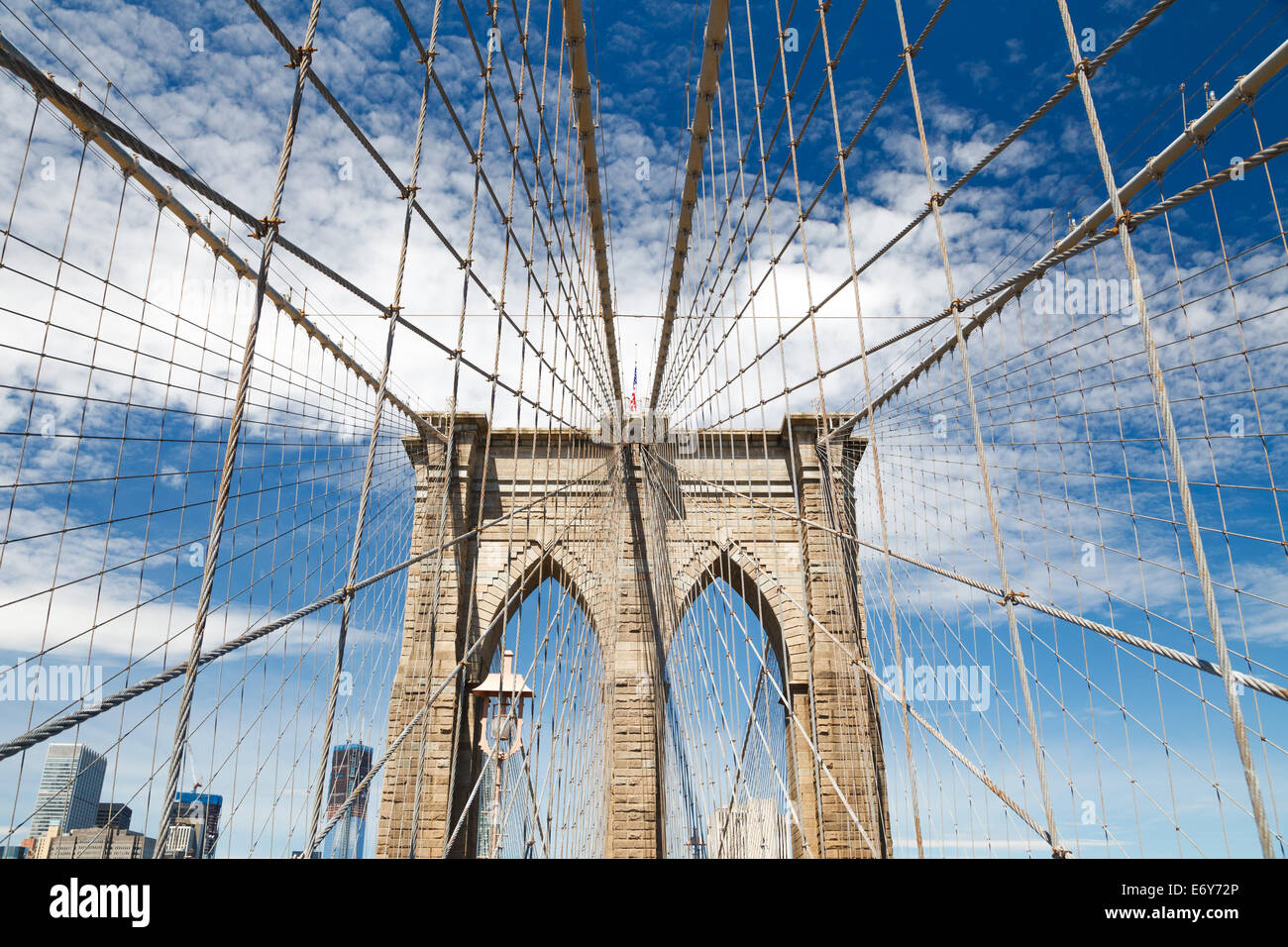 Upward image of Brooklyn Bridge Stock Photo - Alamy