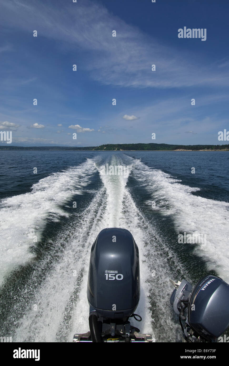 Speed boat rear view hi-res stock photography and images - Alamy