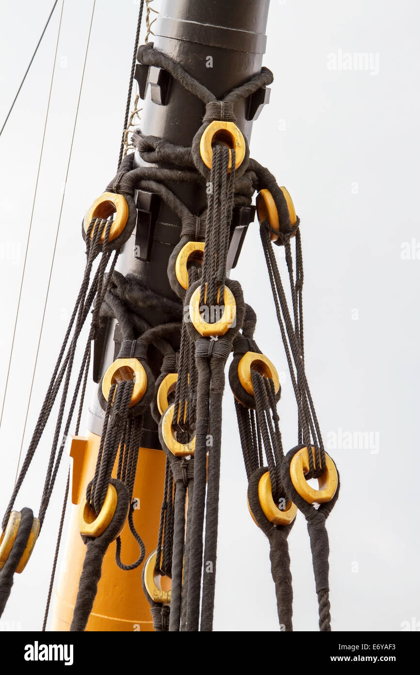 Old ship ropes rigging on mast Stock Photo - Alamy