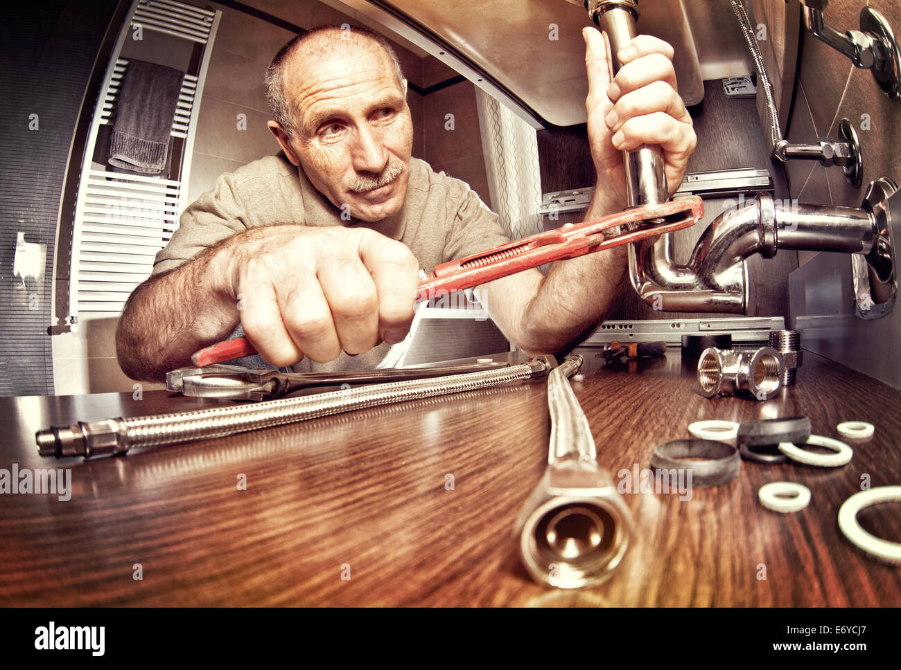 Installing home pipe hi-res stock photography and images - Alamy