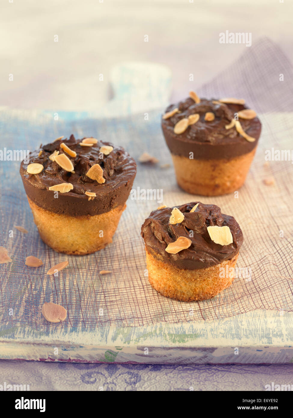 Mini cakes hi-res stock photography and images - Alamy