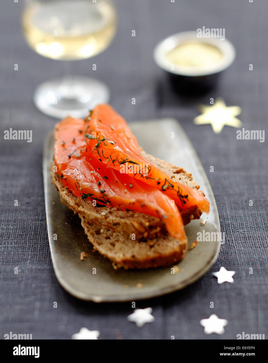 Gravlax hi-res stock photography and images - Alamy