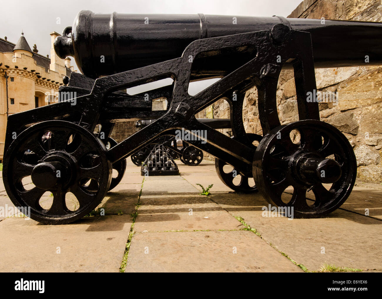 Cannons and cannon balls hi-res stock photography and images - Alamy