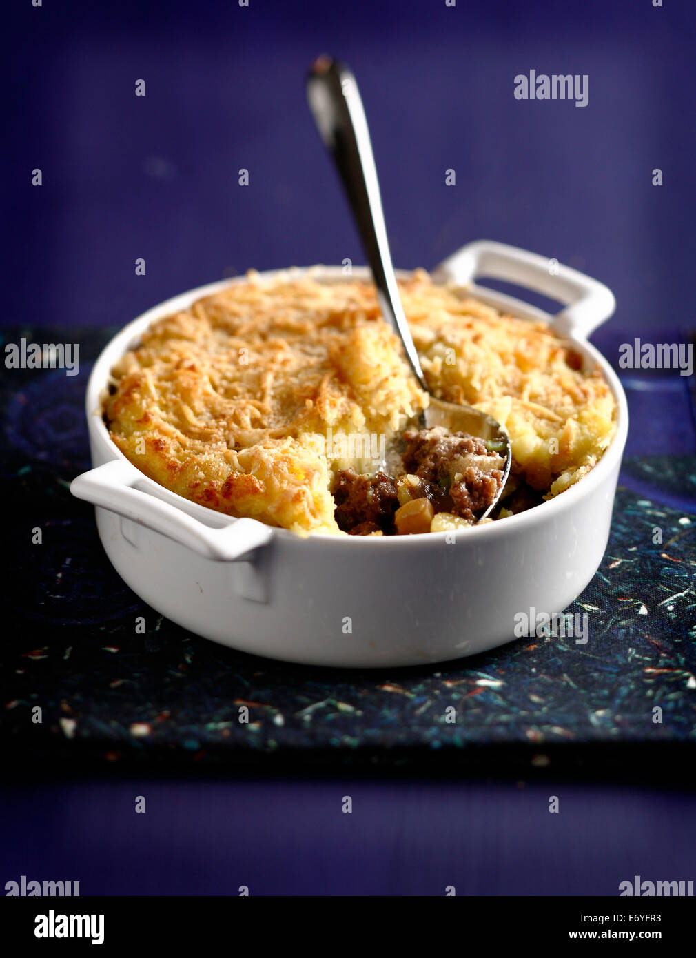 Shepherds pie hi-res stock photography and images - Alamy