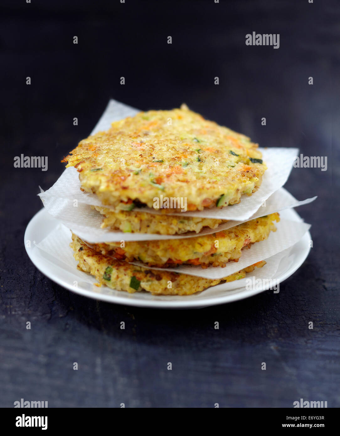 Bulghour and vegetable patties Stock Photo - Alamy