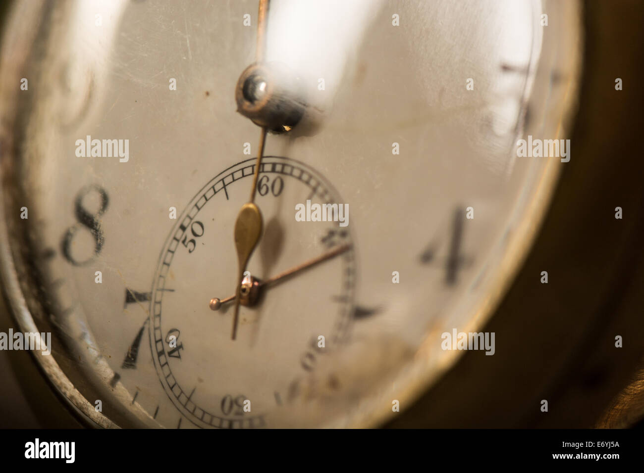 60 second clock hi-res stock photography and images - Alamy