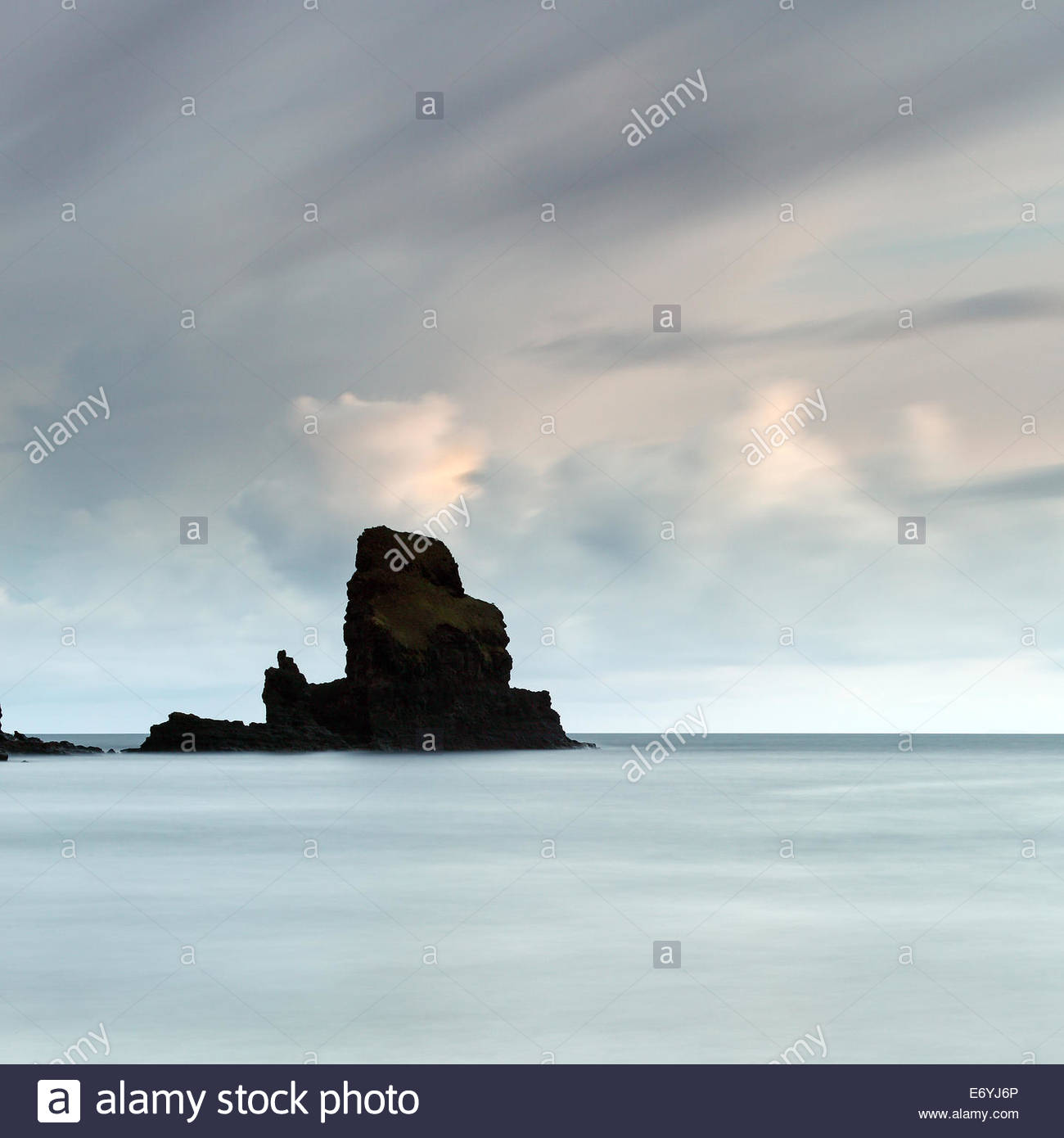 Talisker Bay High Resolution Stock Photography and Images - Alamy