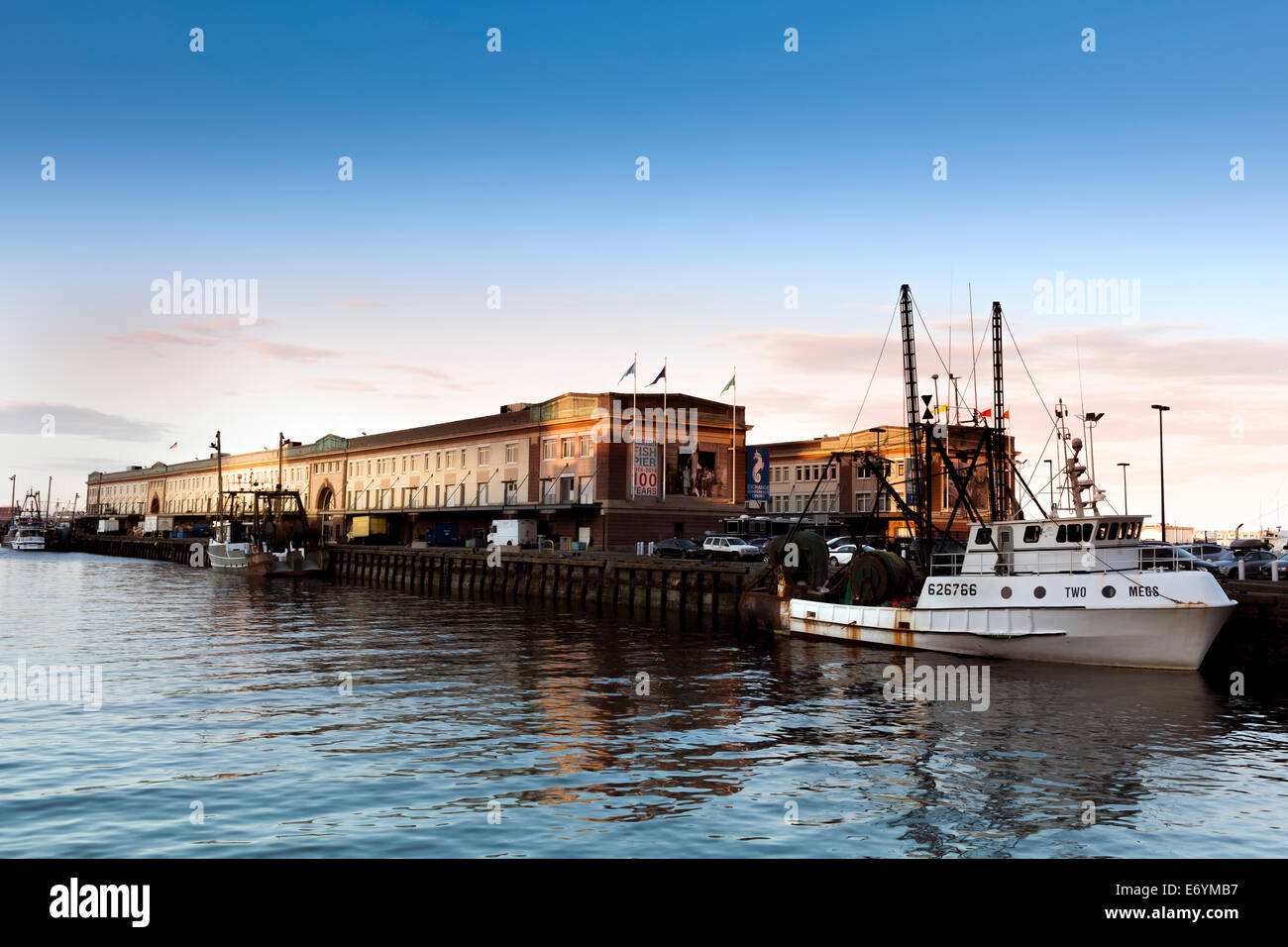 Mooring of seaport hi-res stock photography and images - Alamy