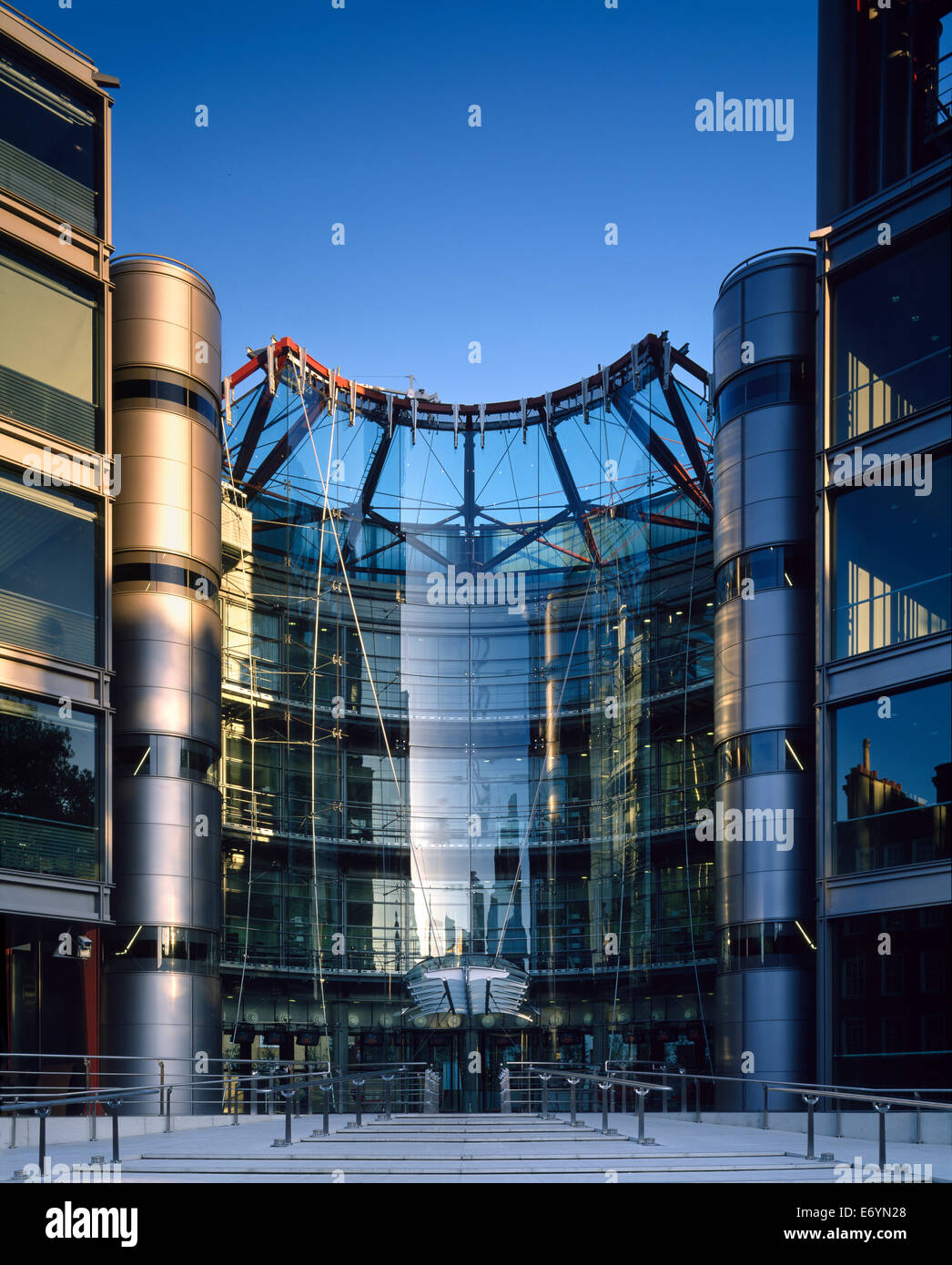 Richard rogers partnership commercial architecture building buildings ...