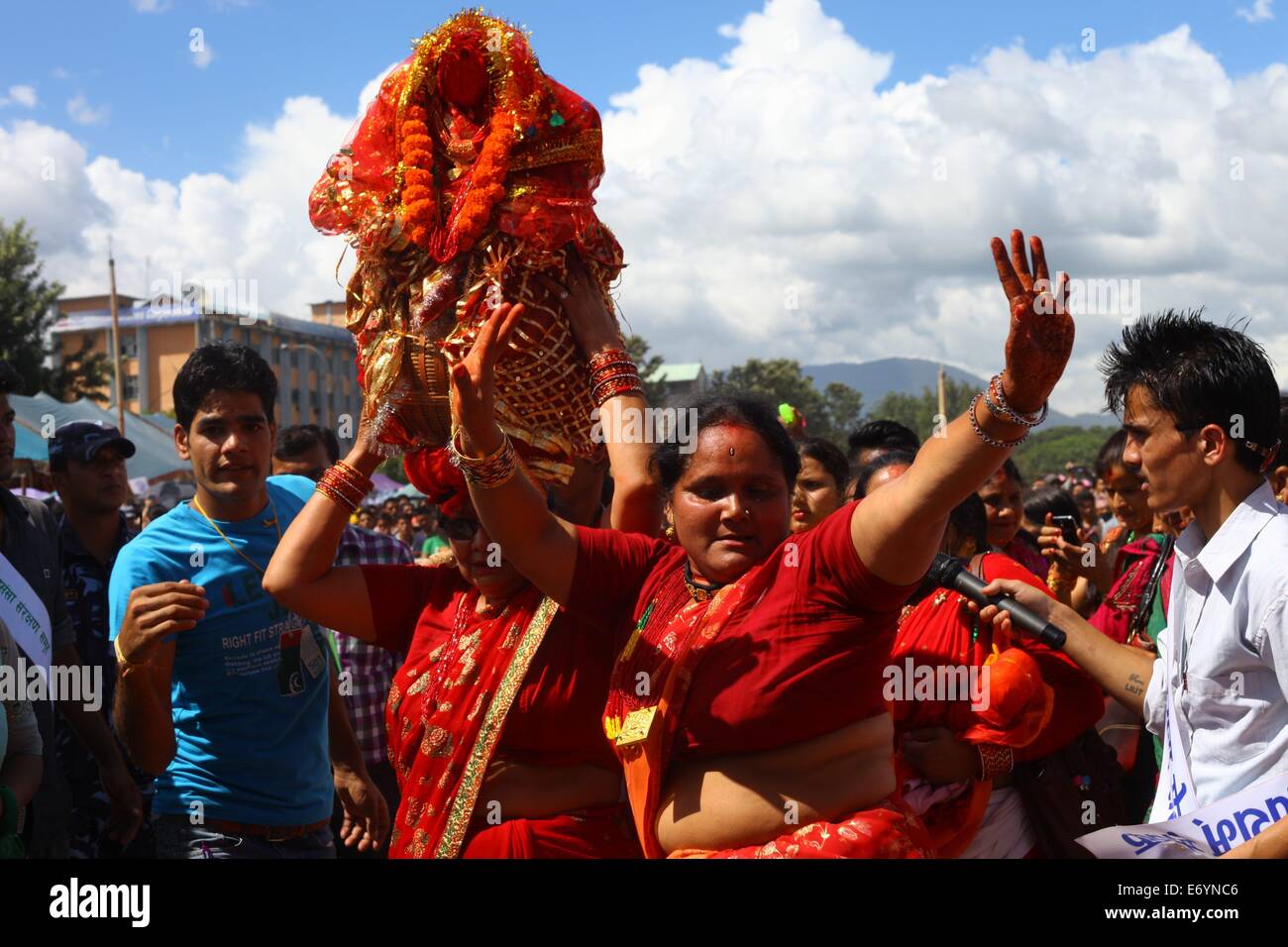 Gaura parva dance hi-res stock photography and images - Alamy