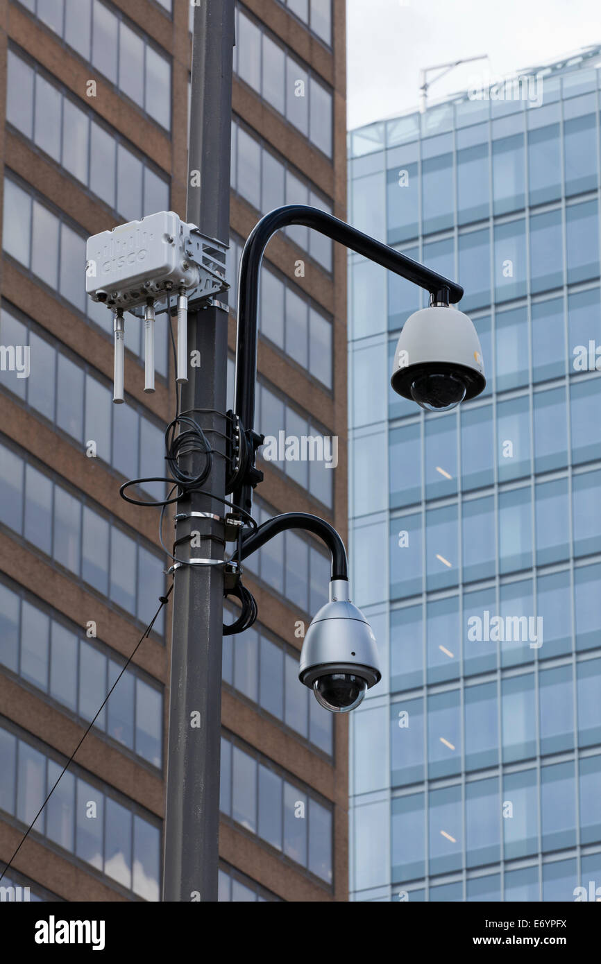 Urban security camera hi-res stock photography and images - Alamy