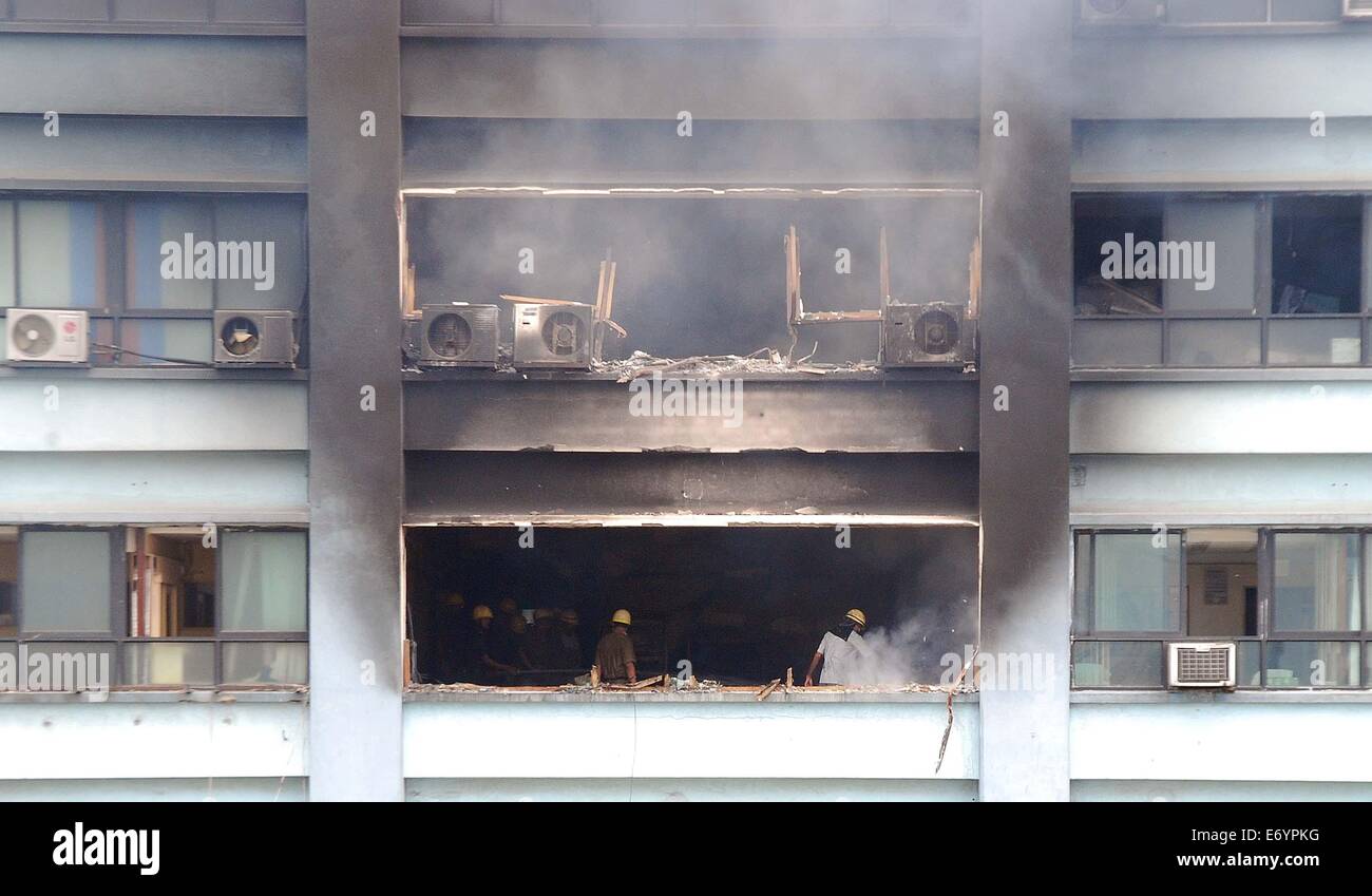 Indian building on fire hi-res stock photography and images - Alamy
