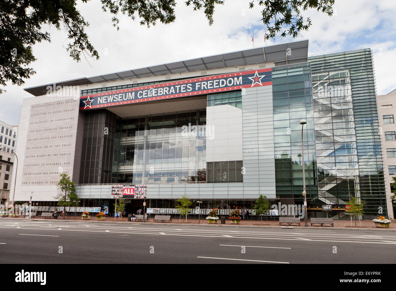 Newseum building - Washington, DC USA Stock Photo - Alamy