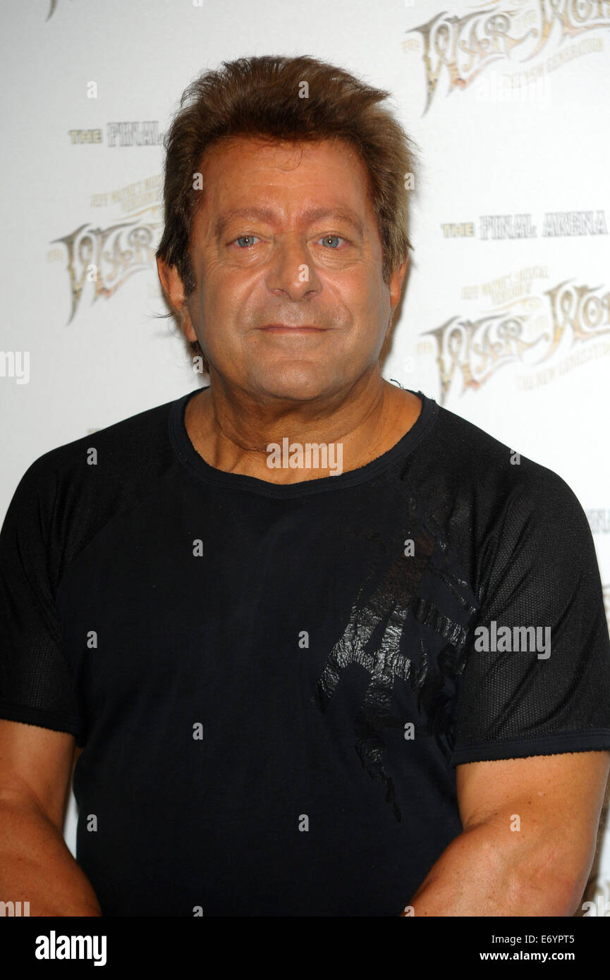 Jeff wayne war of the worlds hi-res stock photography and images - Alamy