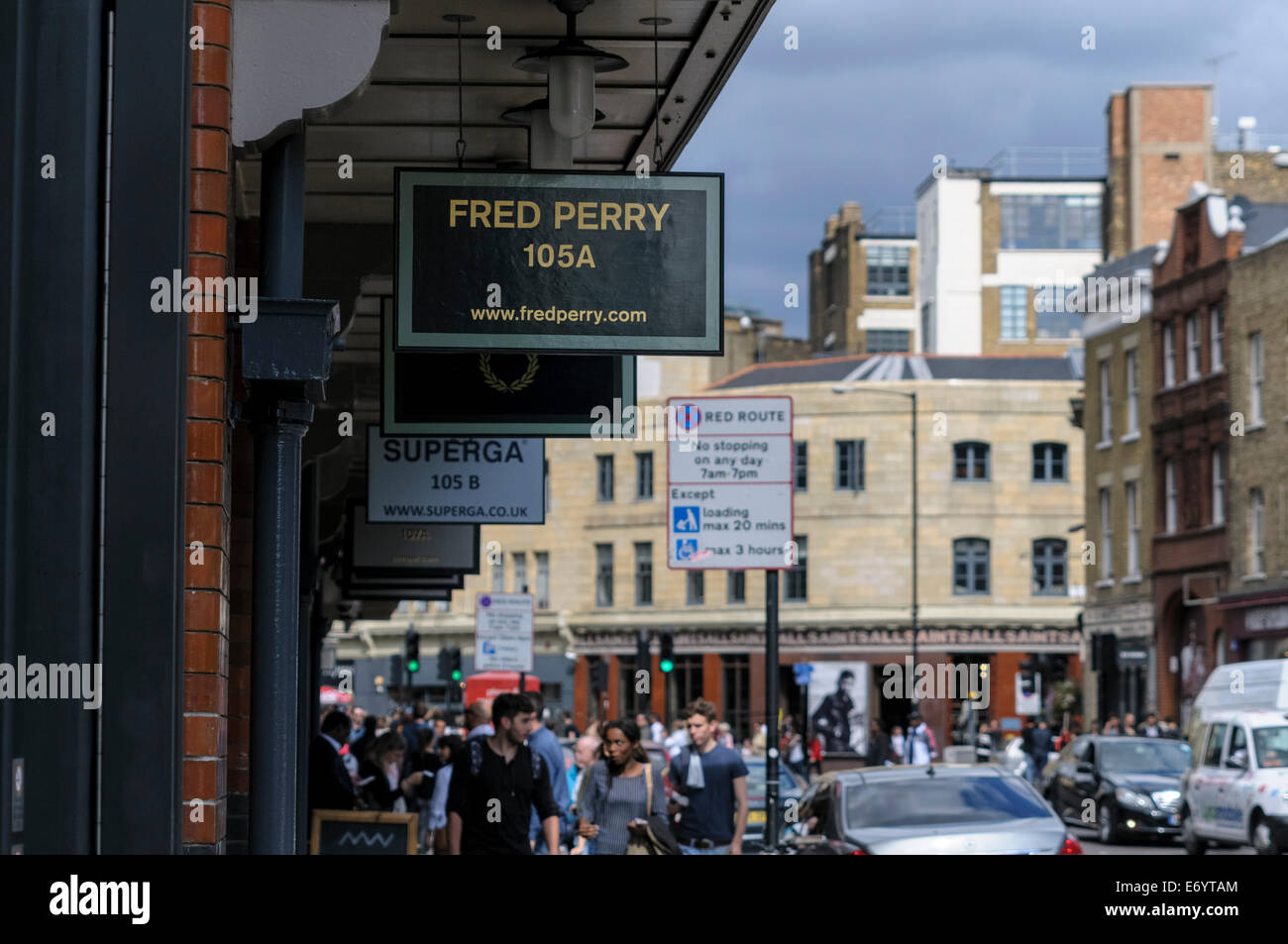 Fred perry logo hi-res stock photography and images - Alamy