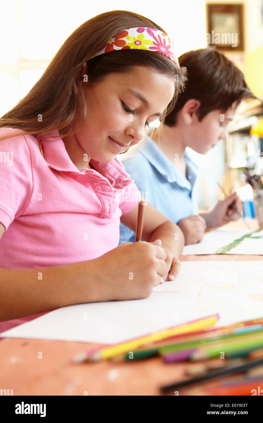 Pre teen children in art class Stock Photo - Alamy