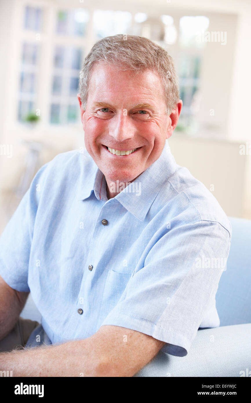 Senior good looking caucasian man hi-res stock photography and images ...