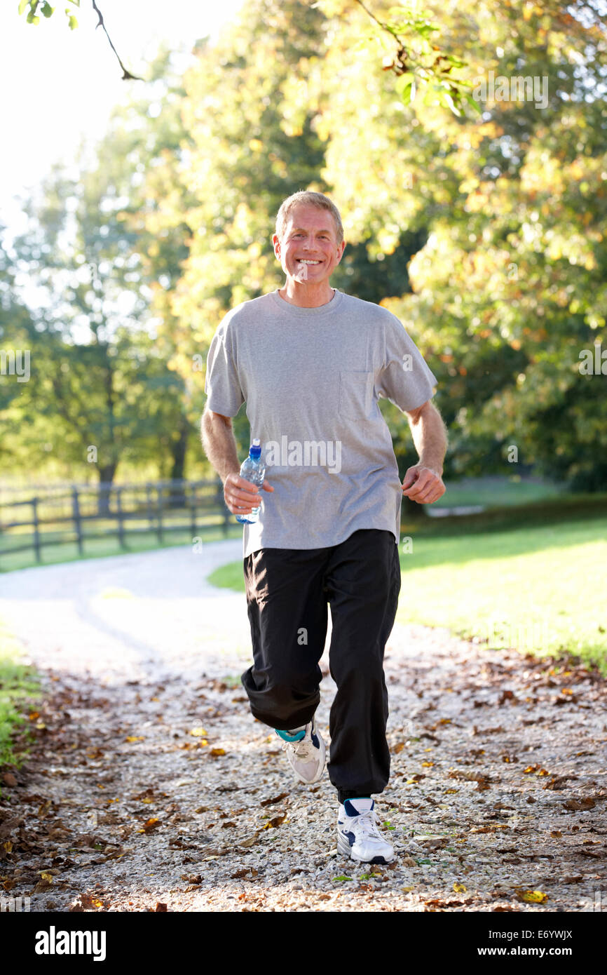 Man running uk hi-res stock photography and images - Alamy