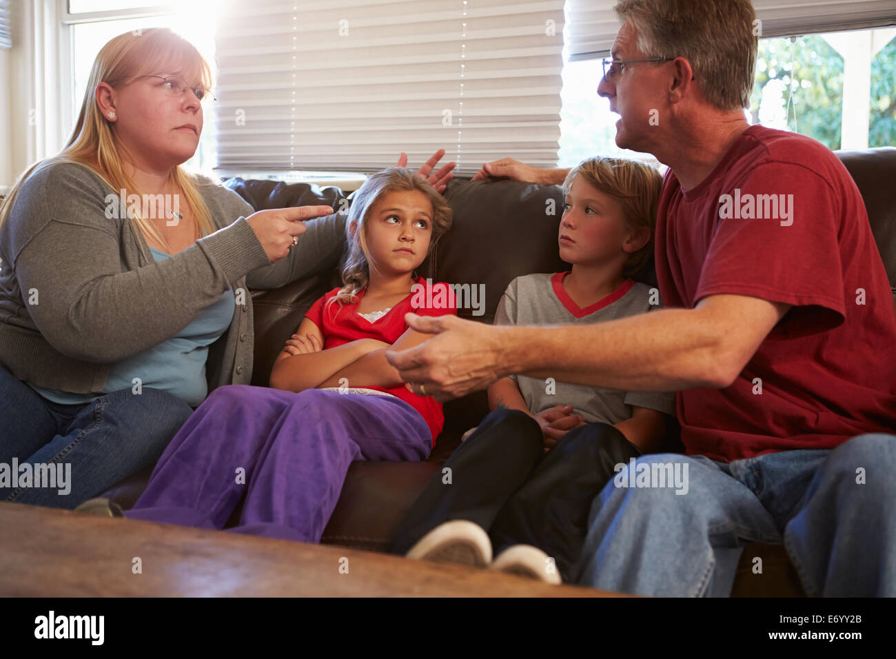 Parents arguing children hi-res stock photography and images - Alamy