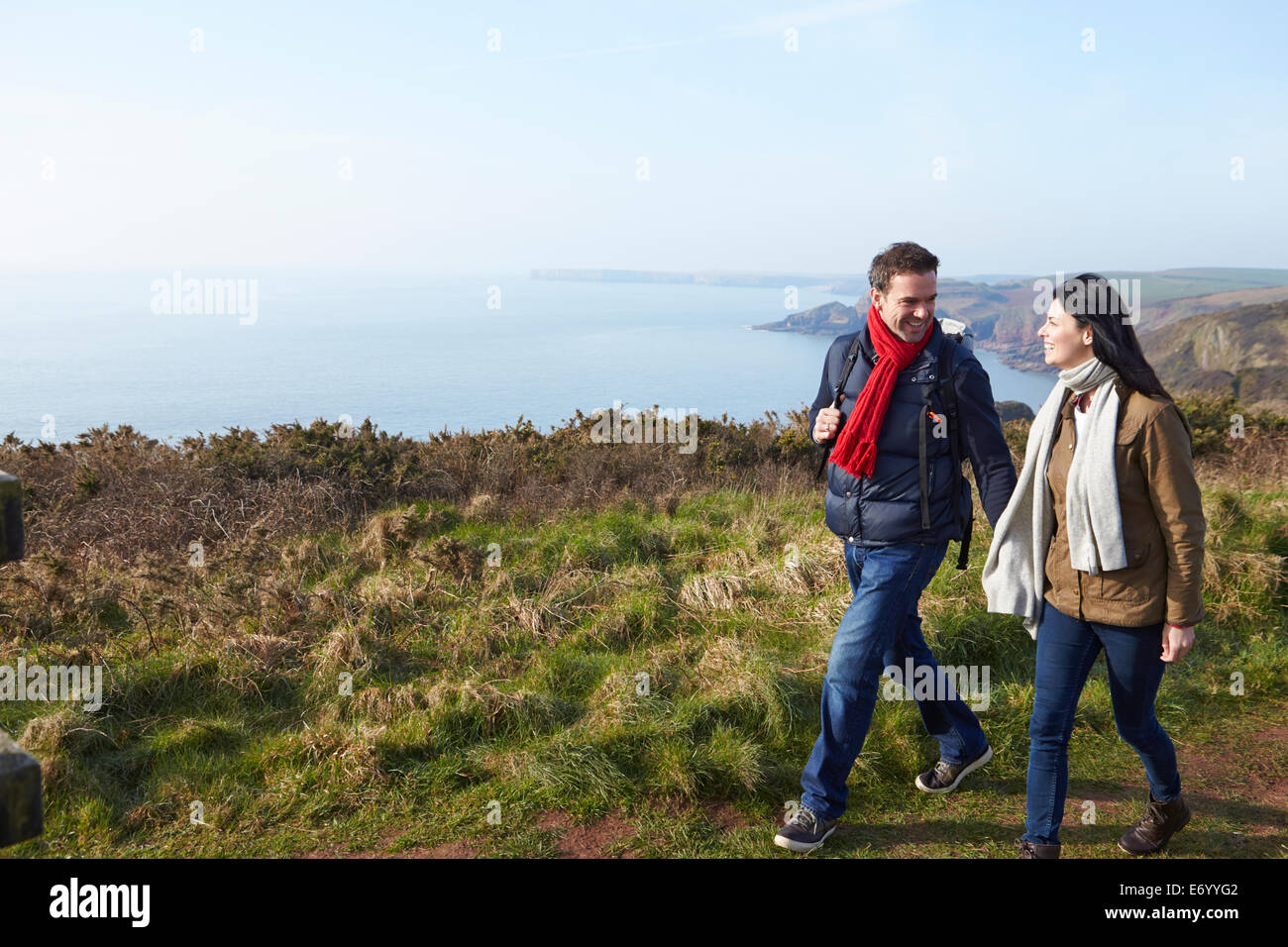 Walking path along coast hi-res stock photography and images - Alamy