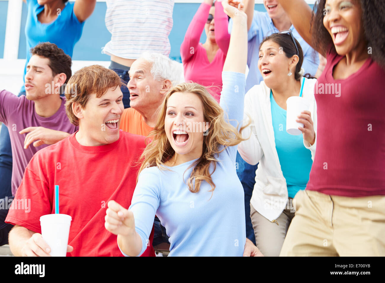 Crowd celebrating seats hi-res stock photography and images - Alamy