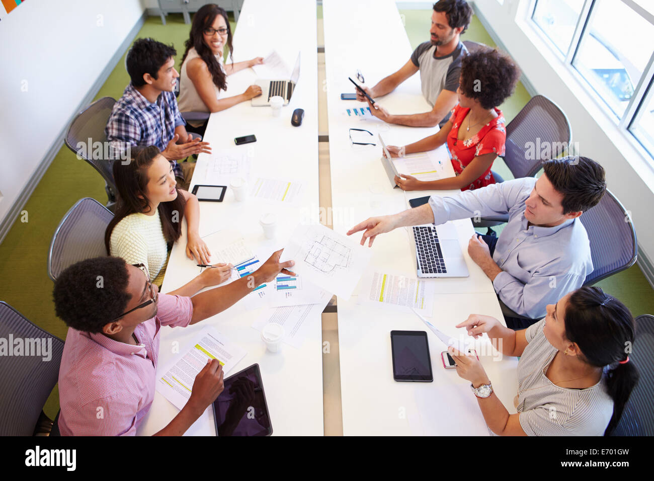 Overhead view of business meeting hi-res stock photography and images ...