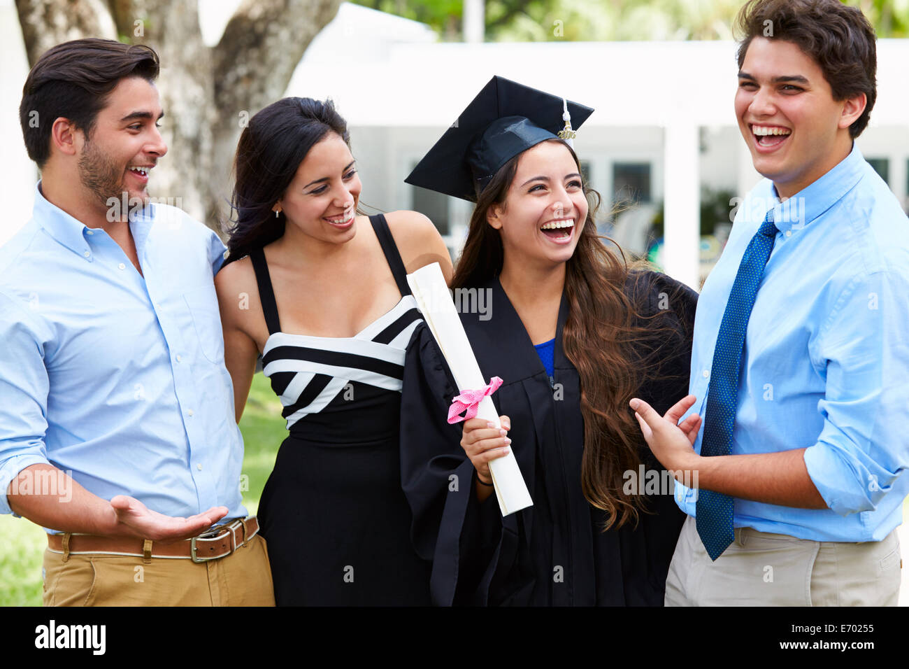 Graduation student hi-res stock photography and images - Alamy