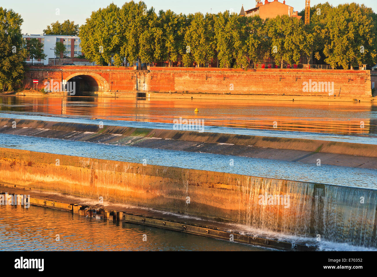 France, Toulouse, Garonne river banks Stock Photo - Alamy