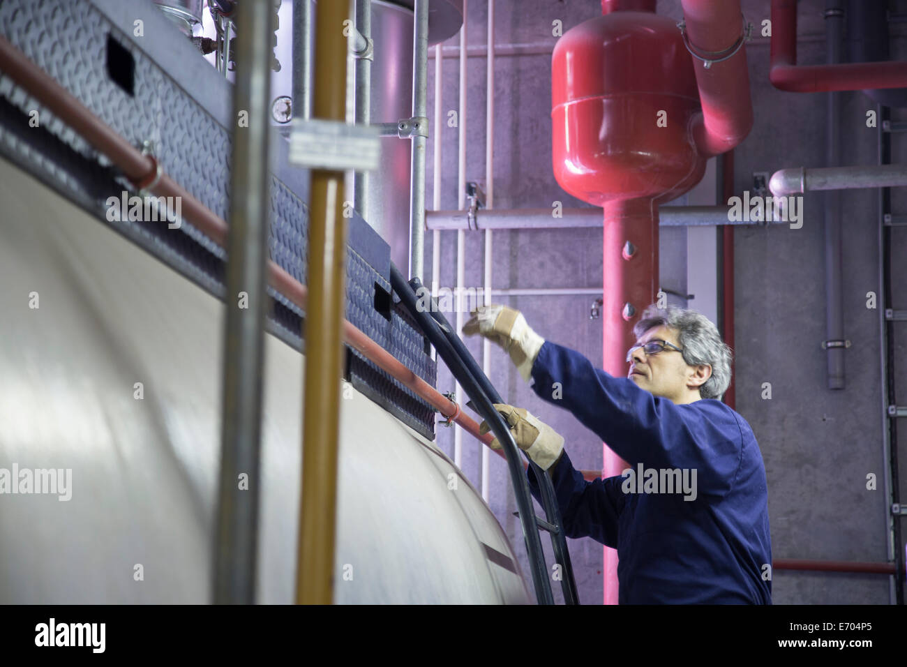 Engineer climbing hi-res stock photography and images - Alamy