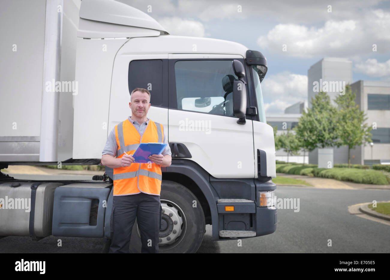 Semi driver hi-res stock photography and images - Alamy