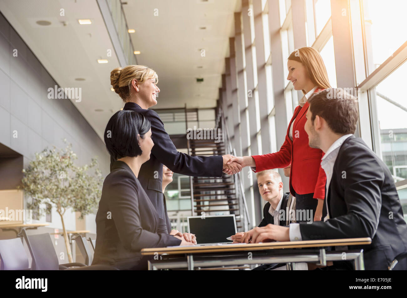 Networki hi-res stock photography and images - Alamy