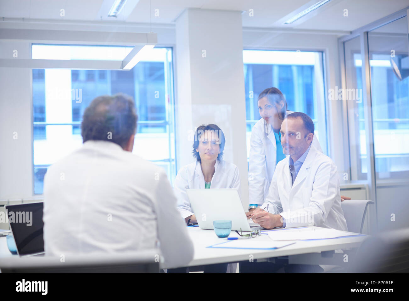 Male doctor having discussion hi-res stock photography and images - Alamy